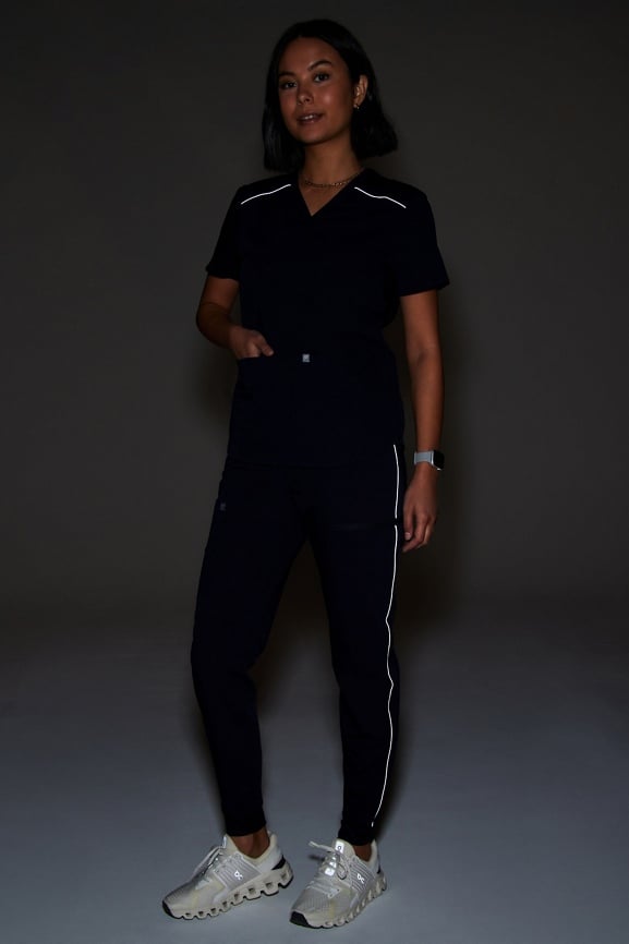 High-Rise On-Call Scrub Jogger (Reflective) - Fabletics