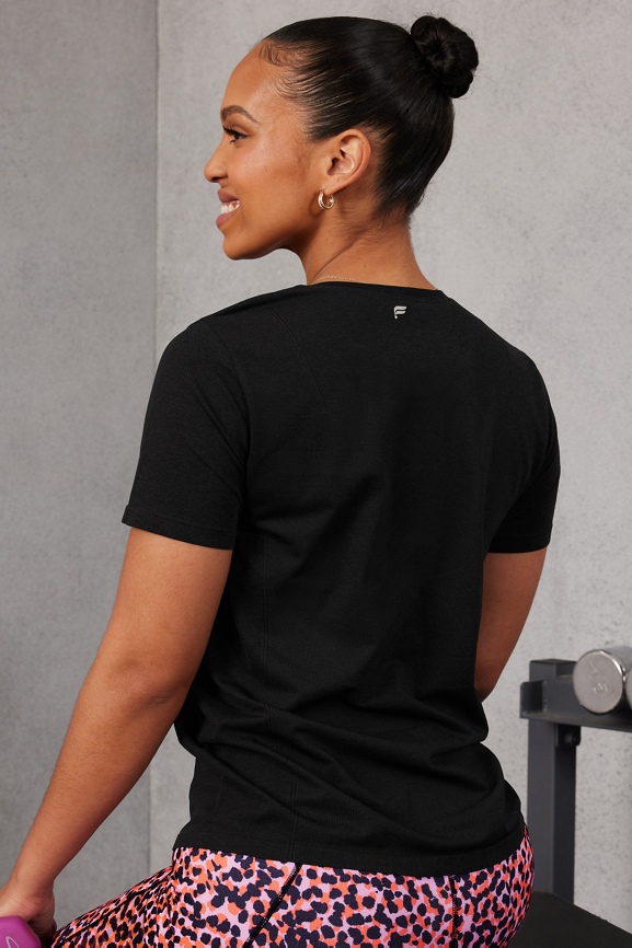 Feather Tech Short-Sleeve Top - Fabletics