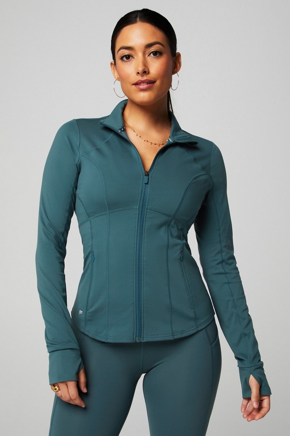 Women's Jackets, Windbreakers & Puffers | Fabletics