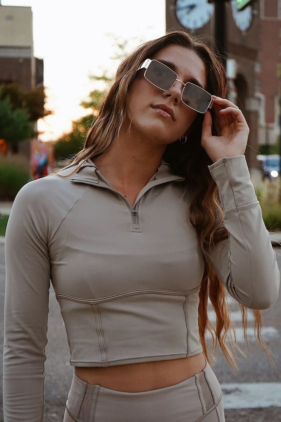 Half-Zip Long-Sleeve Crop Top - Fabletics