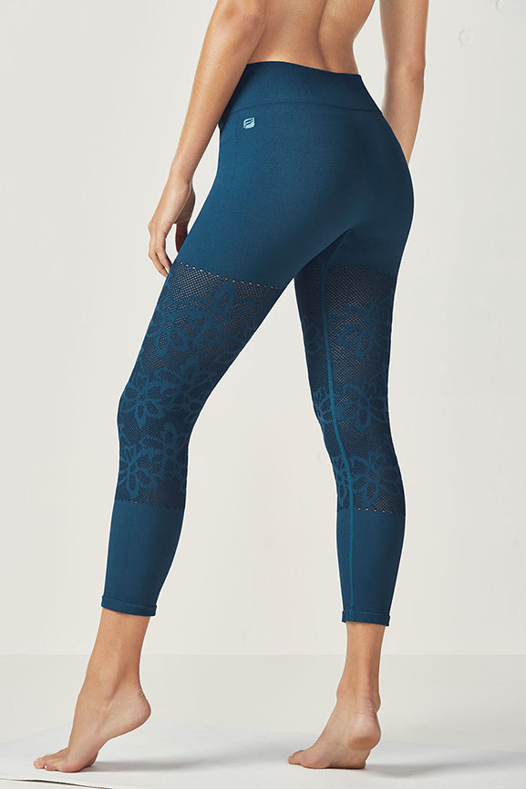 Seamless Printed Capri - - {brand}