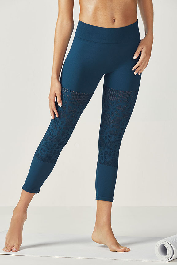 Seamless Printed Capri - - {brand}