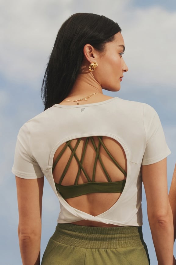 Dry-Flex Open Back Twist Short-Sleeve Tee - Fabletics Canada