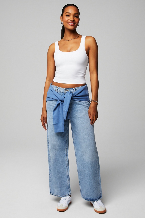 Oasis Twist Built-In Bra Tank - Fabletics