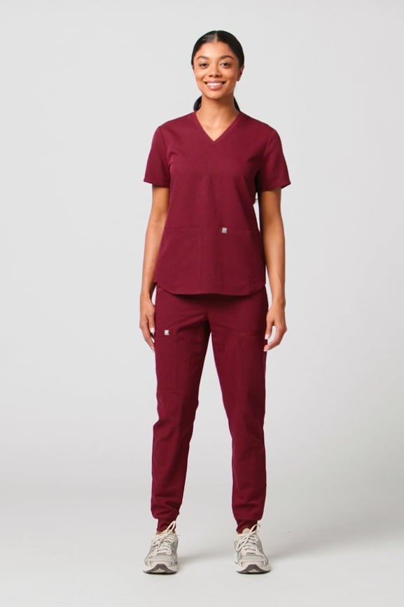 Method 2-Pocket Scrub Top Fabletics