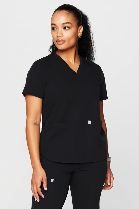 Method 2-Pocket Scrub Top (Petite Fit) - Fabletics
