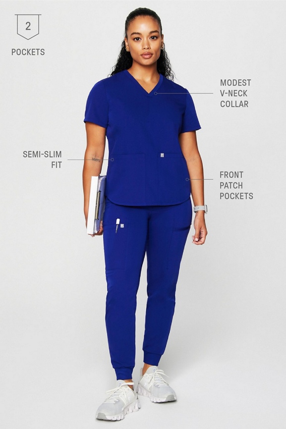 Method 2-Pocket Scrub Top (Petite Fit) - Fabletics